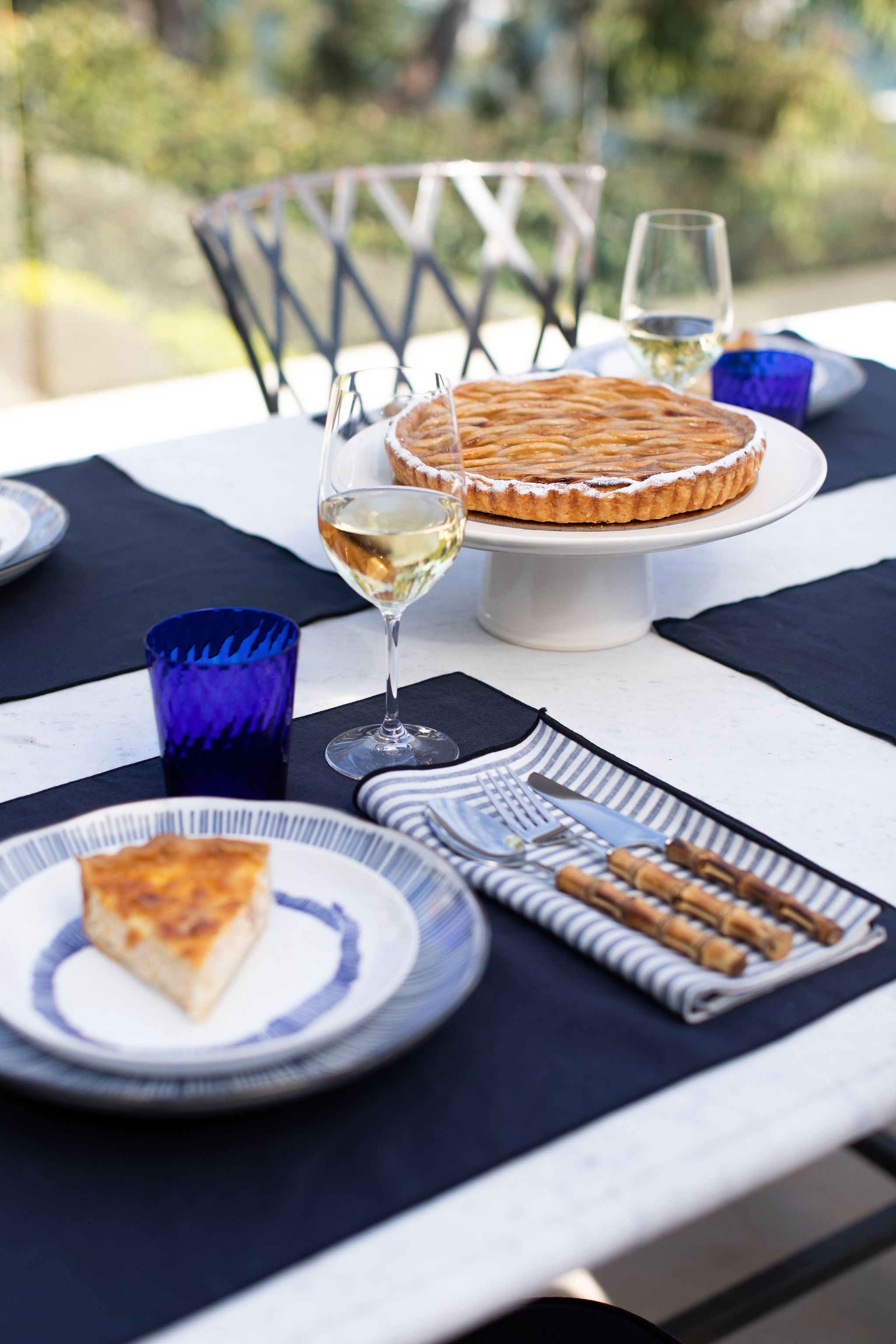 Table – Polite Society